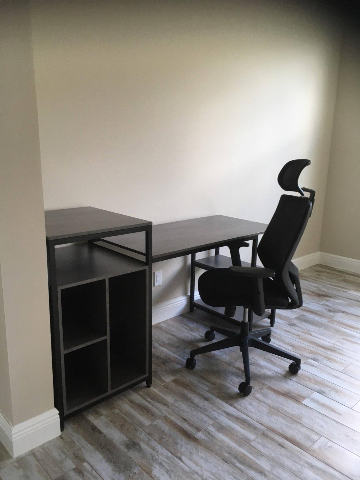 HOMCOM 68 Inch Office Table Computer Desk Workstation Bookshelf with ...