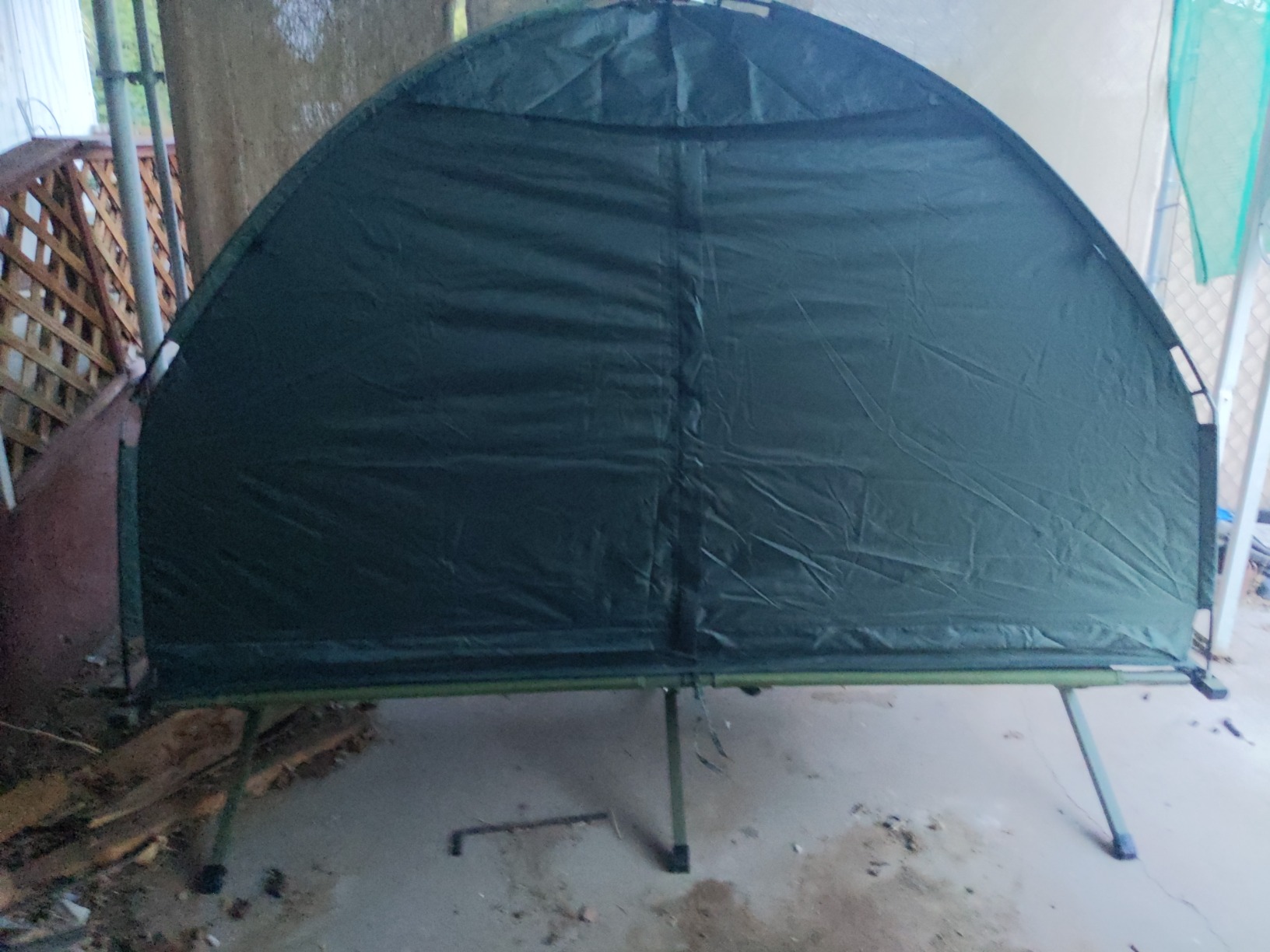 Outsunny Compact Pop Up Portable Folding Outdoor Elevated Camping Cot ...