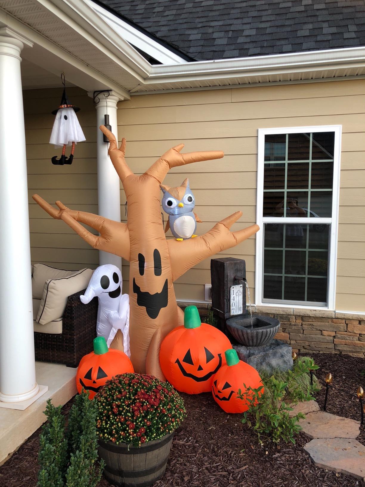 HOMCOM 7.5’ Tall Outdoor Lighted Airblown Inflatable Halloween ...