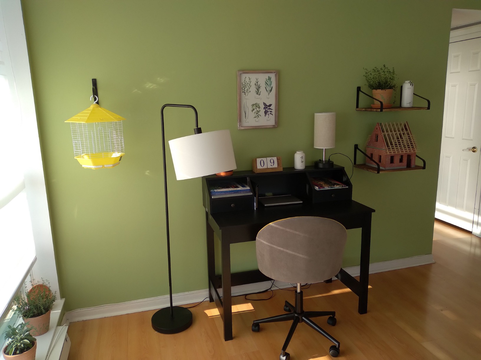 HOMCOM Rectangle Computer Desk with Display Shelves Drawers Home Office ...