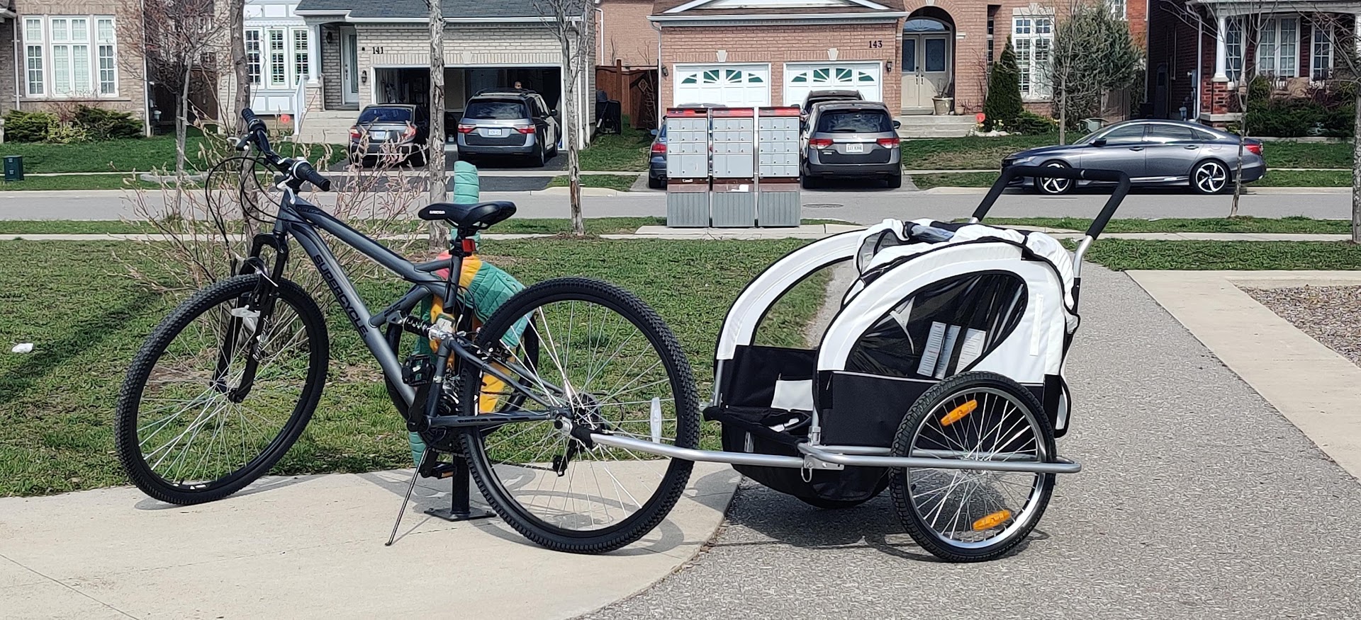 Aosom Bicycle Trailer, Elite Three-Wheel Bike Trailer for Kids, White ...