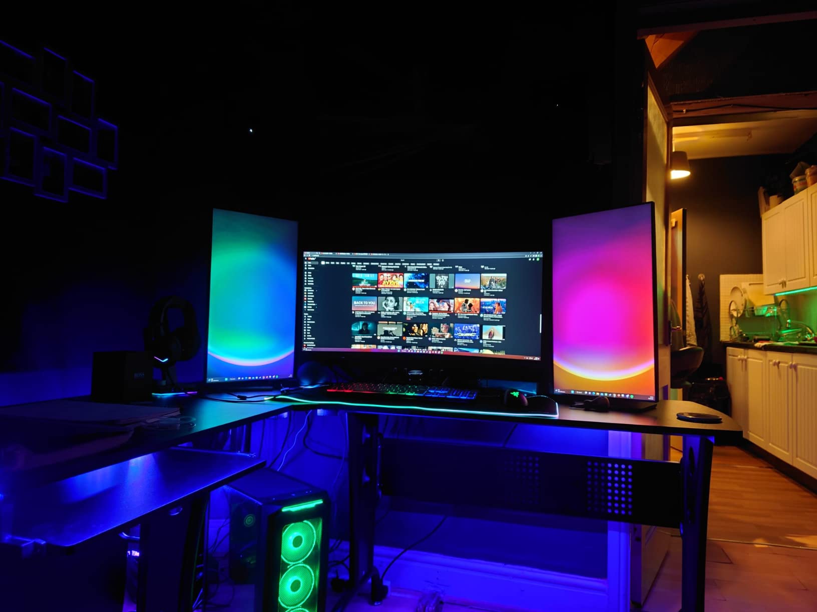 HOMCOM L-Shaped Computer Desk for PC, Small Corner Table with Elevated ...