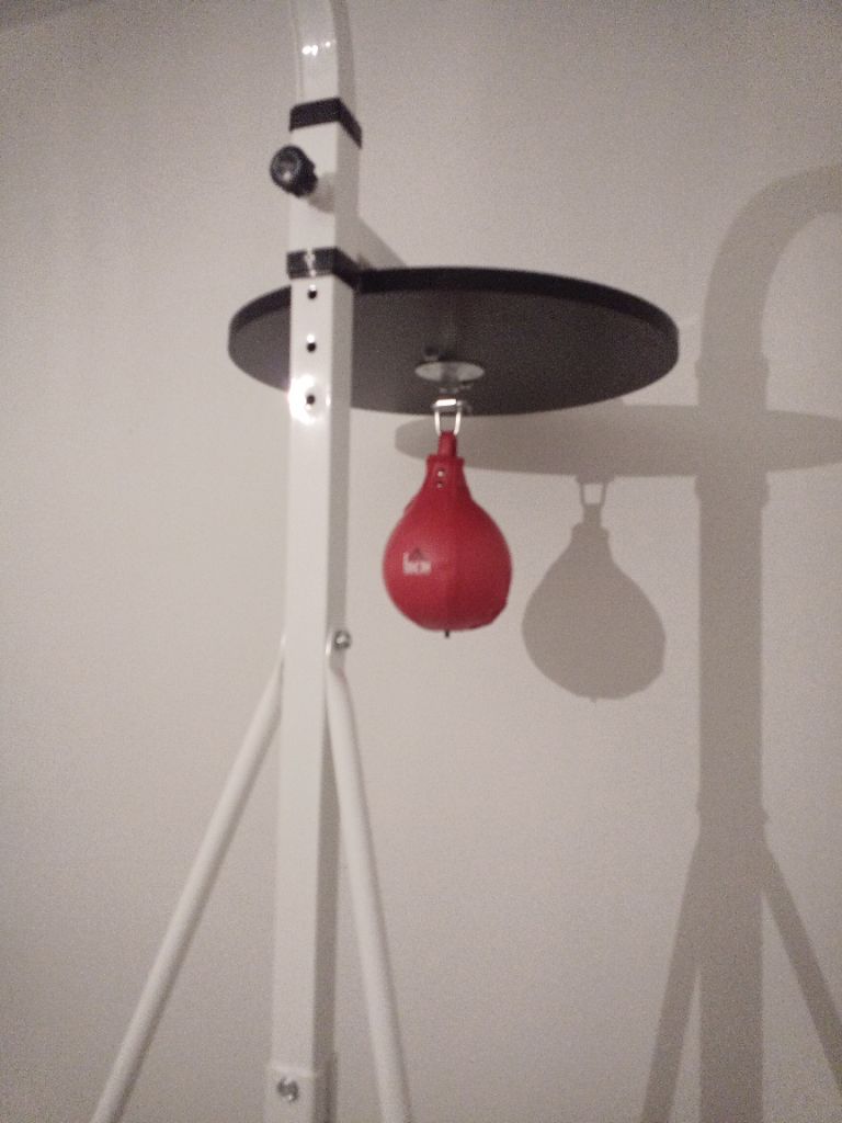 Soozier Free-Standing Speed Bag Platform Punch Bag Station Boxing Stand ...